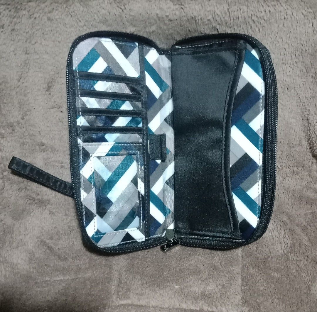 Lug Splits XL Wrislet RFID Wallet on Carousell