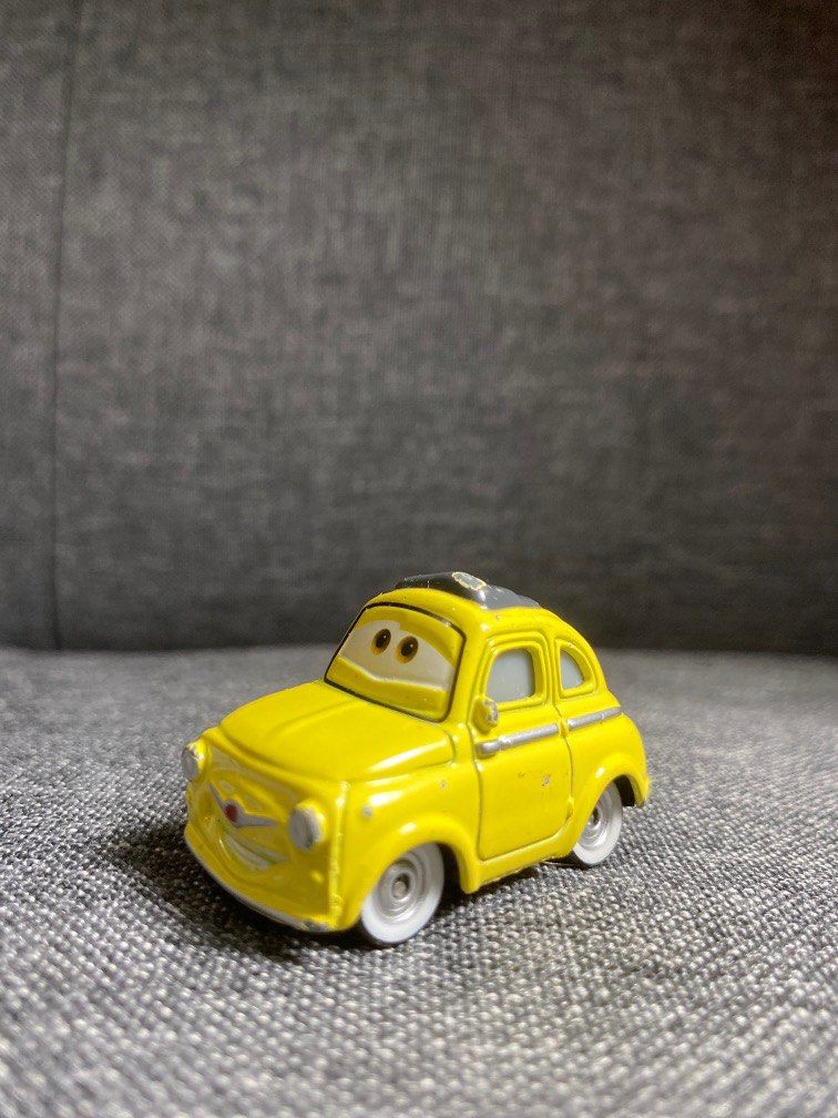 Luigi Yellow Fiat 500 Radiator Springs Disney Pixar Diecast Cars Guido ...