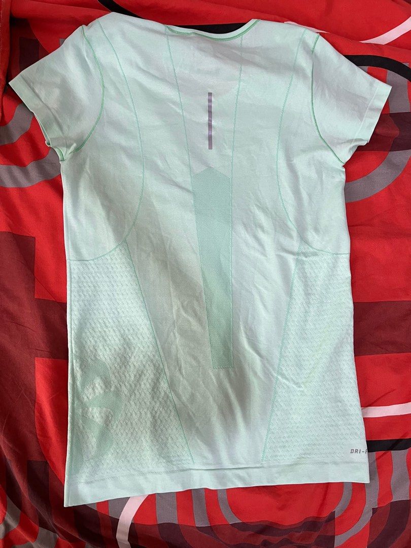 Nike Dri Fit Light Green Top, Women's Fashion, Activewear on Carousell