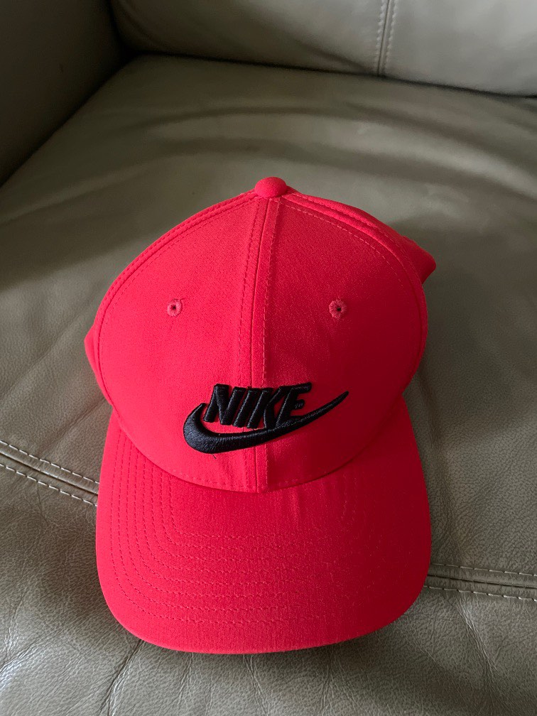 Nike red cap, Men's Fashion, Watches & Accessories, Caps & Hats on ...