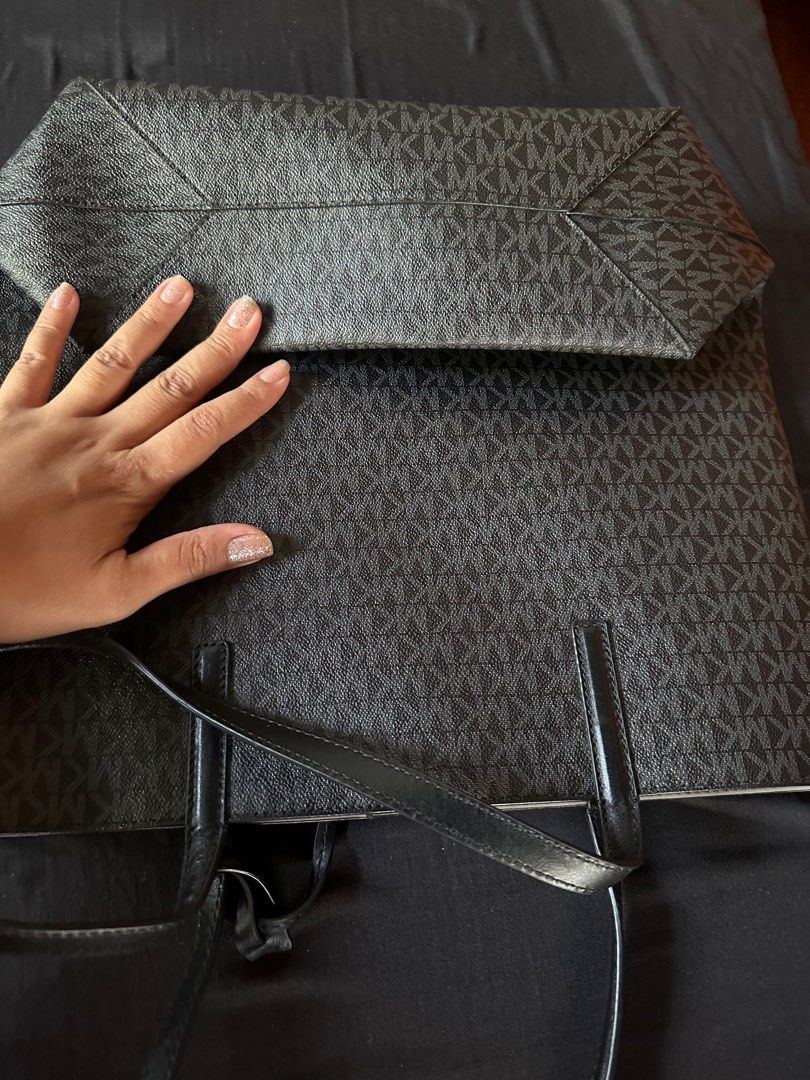 Original Michael Ko rs on Carousell