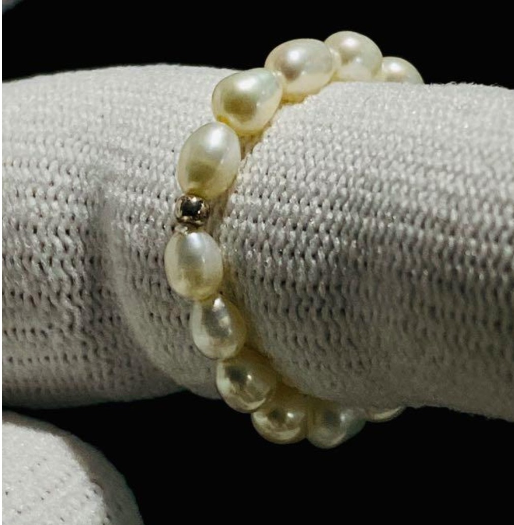 Pearl Ring, Women's Fashion, Jewelry & Organisers, Rings on Carousell