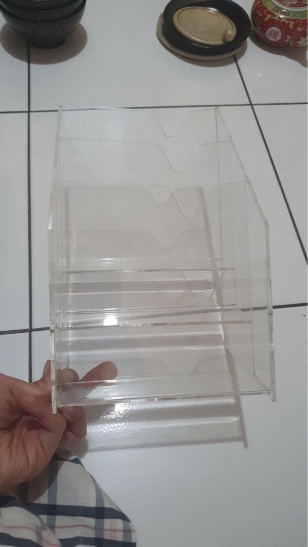 Rak flyer booklet, Buku & Alat Tulis, Alat Tulis di Carousell