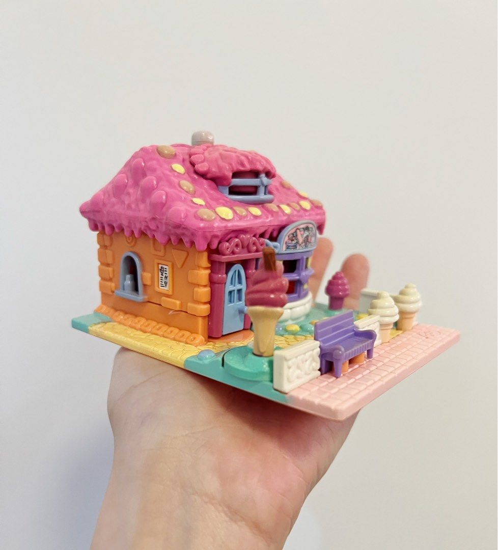Rare- 1995 Polly Pocket Ice Cream Parlor with strawberry scent, Hobbies ...