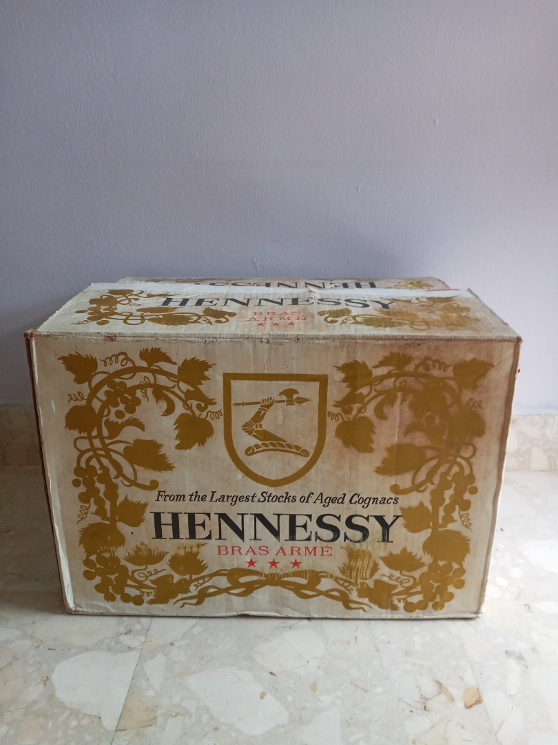Rare Vintage Hennessy Card Box (Complete Set), Hobbies & Toys ...