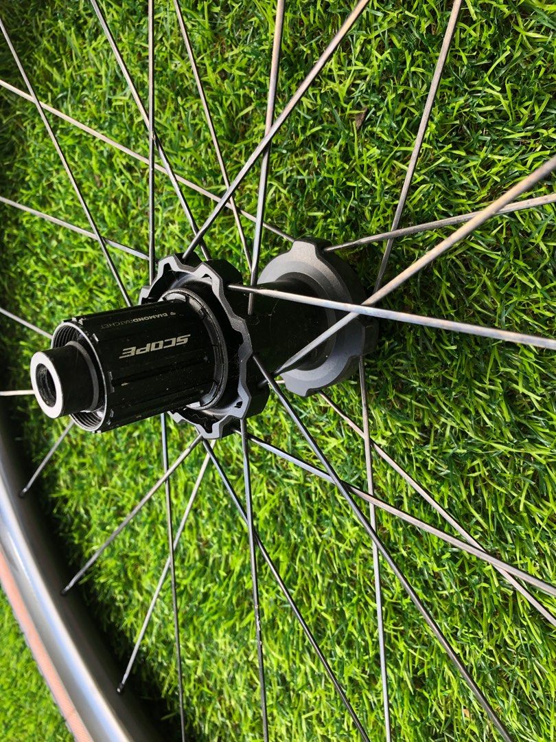 Scope R4 wheelset, Sports Equipment, Bicycles & Parts, Bicycles on ...