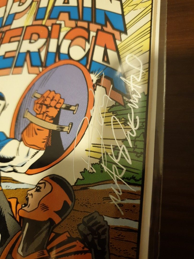 SIGNED Captain America #392 Mark Gruenwald/Ron Lim, Hobbies & Toys ...