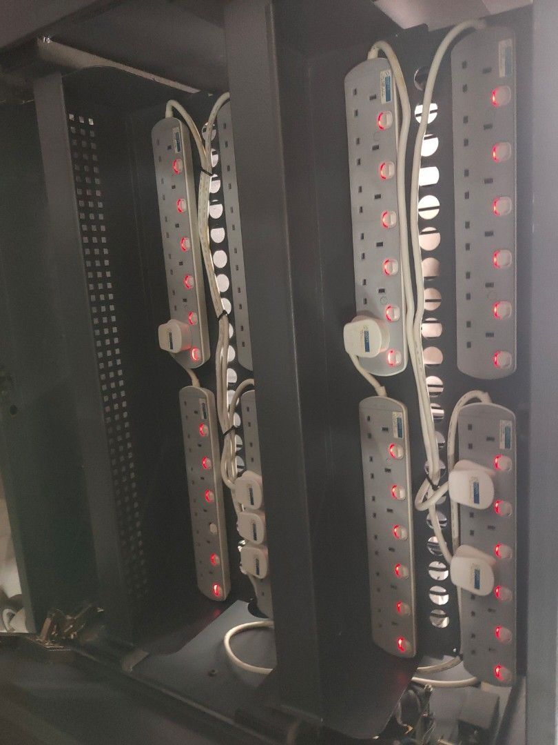 Sitoca 40 Slots Ipad/Tablet Charging Cart for sale @ $500 each, Furniture & Home Living ...