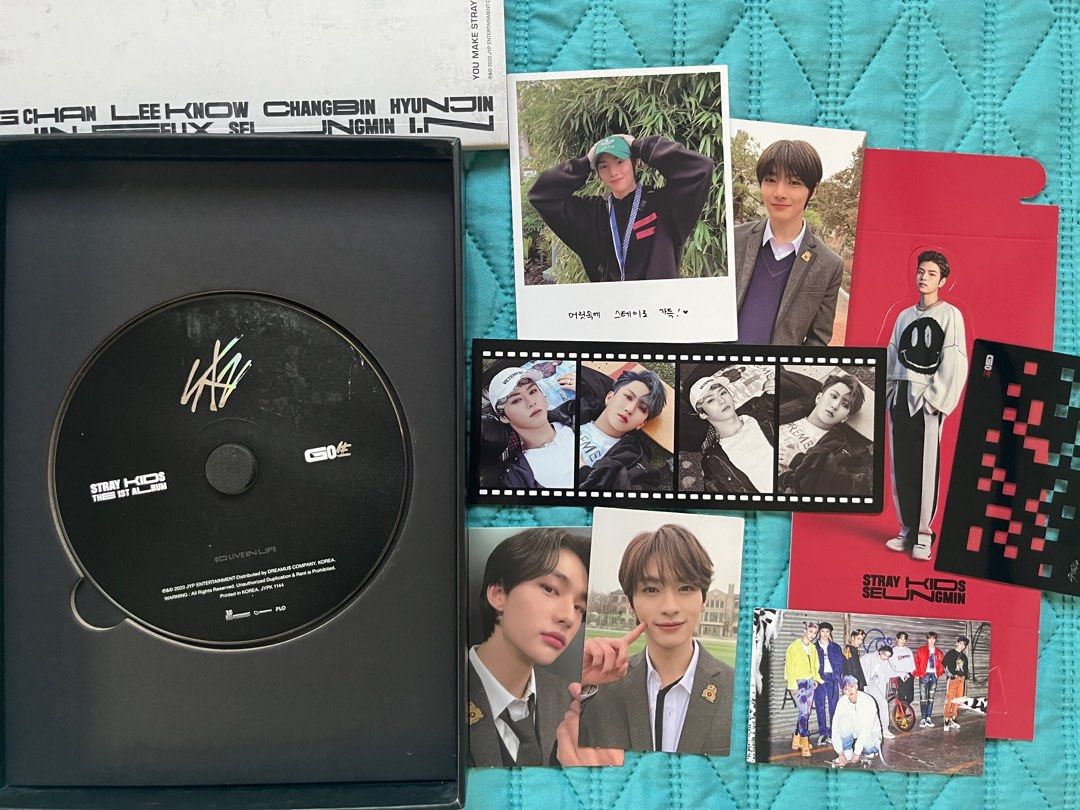 Stray Kids Bundle (3rd gen fanclub kit + Lightstick), Hobbies & Toys ...