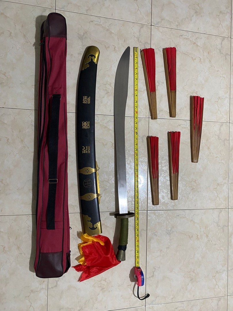 Tai Chi/ Wushu Broad sword/ Fan, Sports Equipment, Other Sports ...