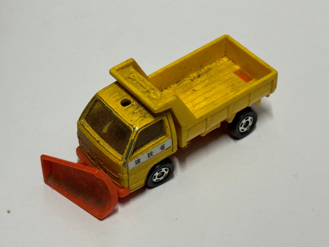 Takara Tomy Tomica No 48 Isuzu ELF 日本製, 興趣及遊戲, 玩具 & 遊戲類 - Carousell