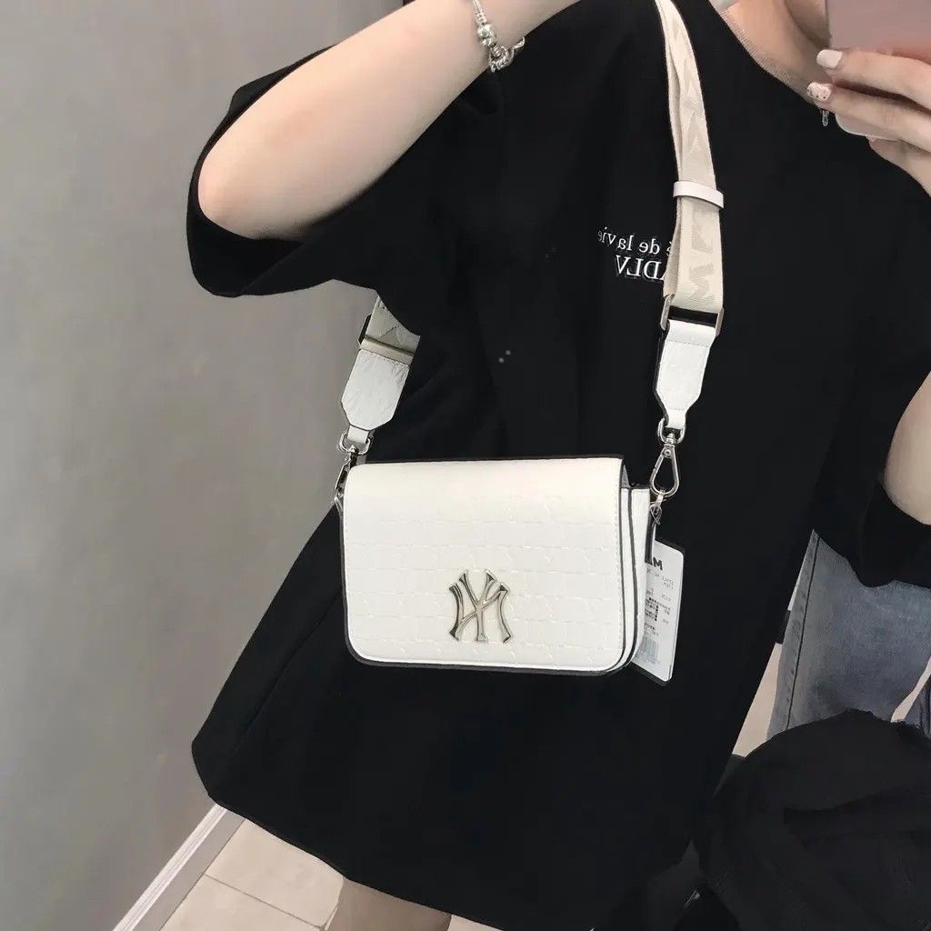 Tas MLB Monogram Yankees Crossbody Bag Wanita Set Box, Barang Mewah ...