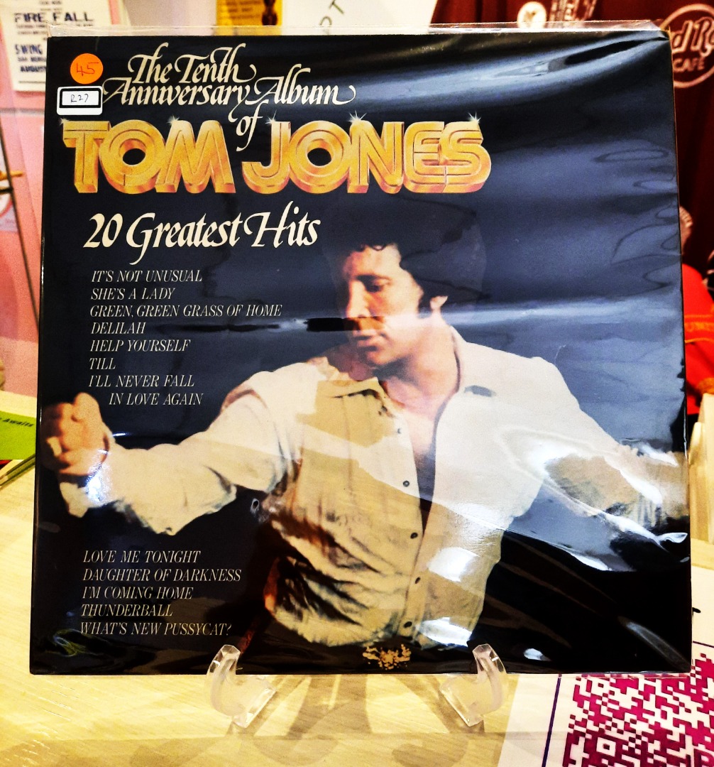 Tom Jones 20 Greatest Hits 10th Anniversary Hobbies And Toys Music