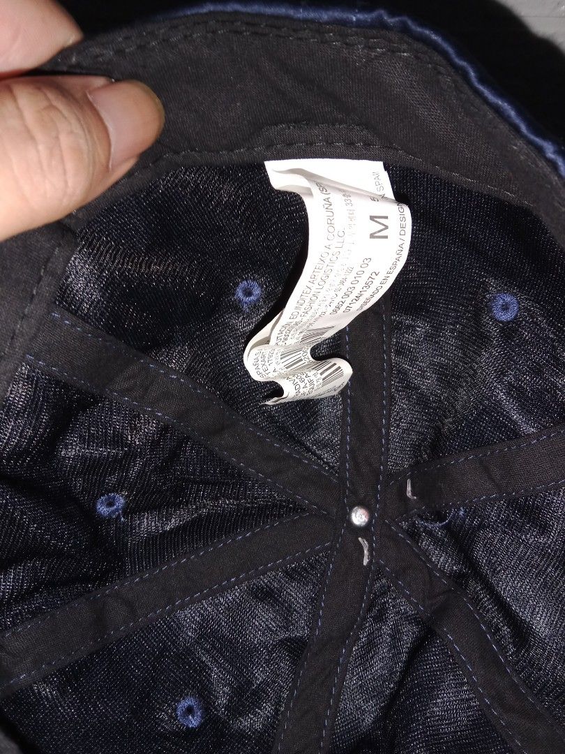 Topi Stradivarius cap with Manik pernak pernik BARU BKN BEKAS, Fesyen ...