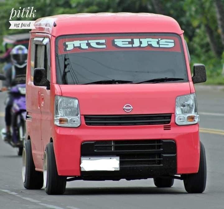 Toyota minivan da17 Auto on Carousell