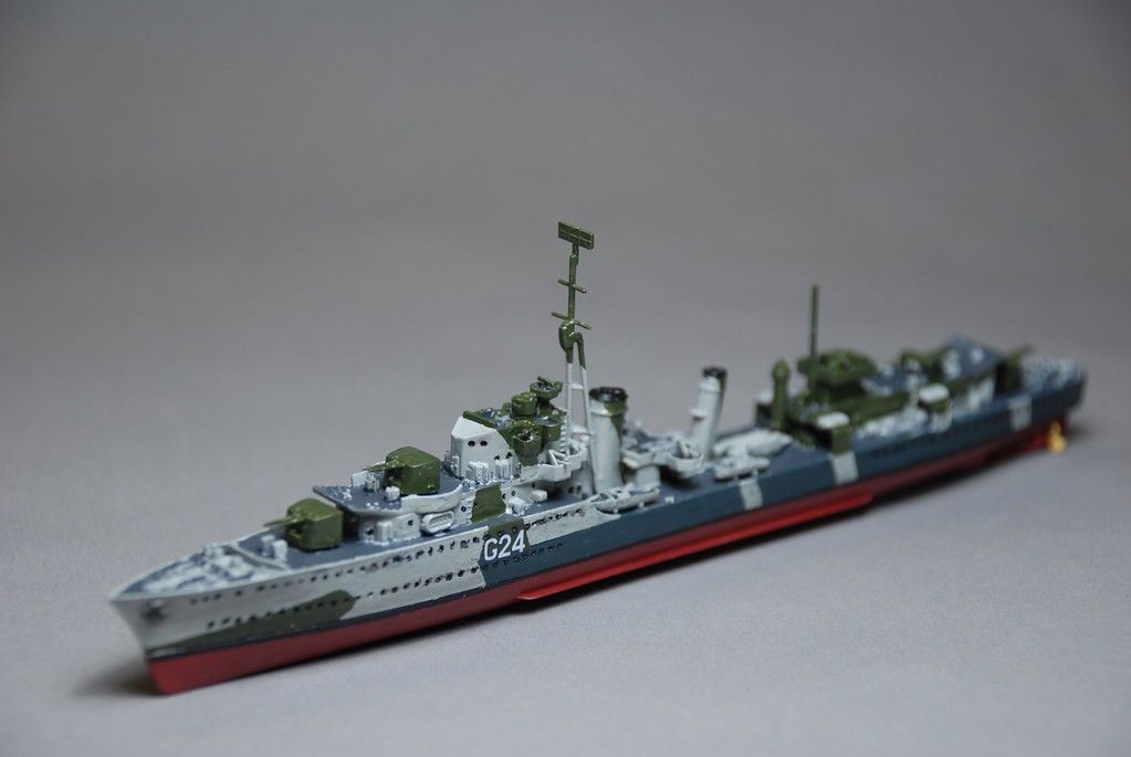 Trumpeter 1/700 destroyer HMS Huron 1944 war ship model kit, Hobbies ...