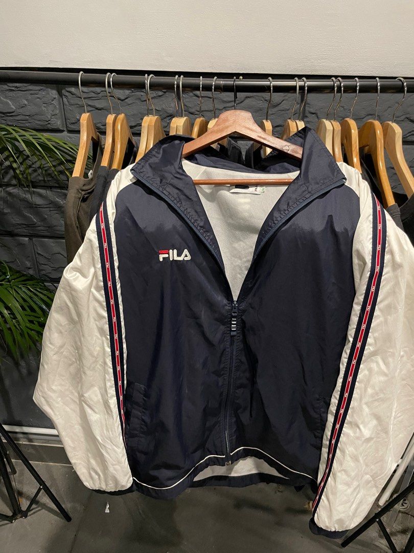 Vintage 1990s Fila Windbreaker, Women's Fashion, Activewear on Carousell