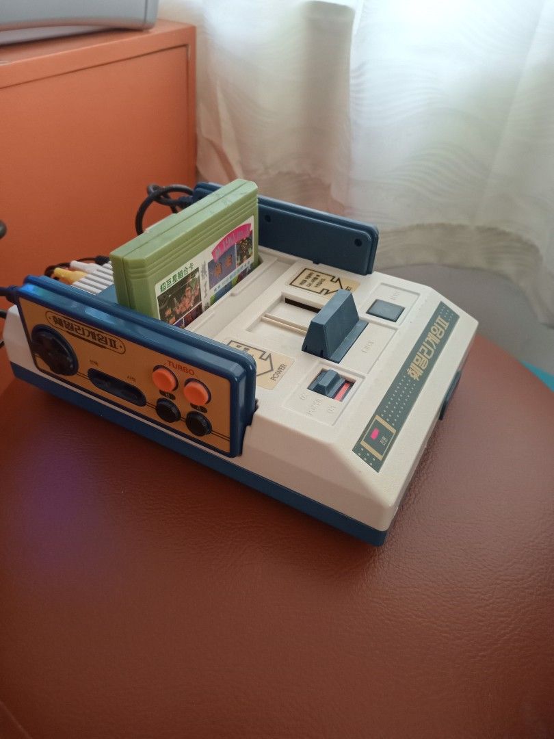 Vintage family computer console with 190 in 1 game for sale, Video ...