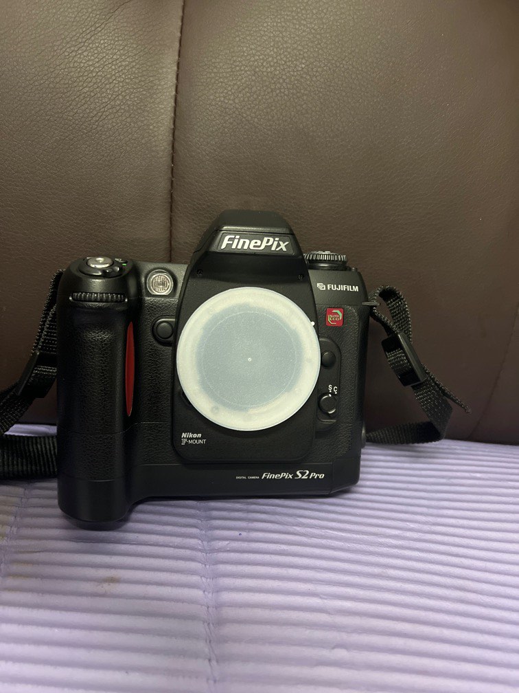 罕有 新淨靚仔 Fujifilm S2 Pro CCD , 攝影器材, 相機 - Carousell