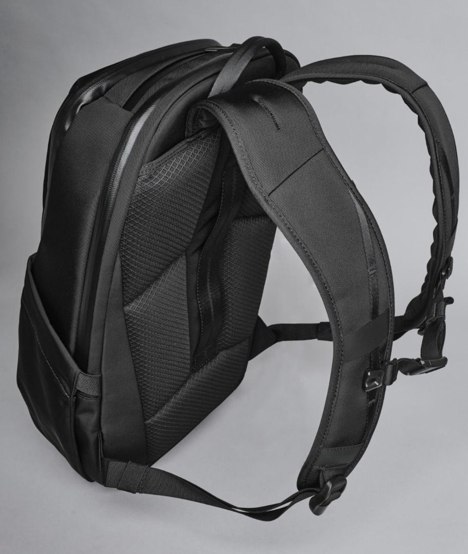 ALPAKA Element Backpack Pro 26 Liters Fits Up To 16" Laptop MacBook Pro ...