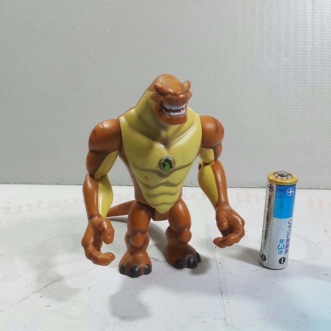 Ben 10 Figure Humungosaur, Hobbies & Toys, Toys & Games on Carousell