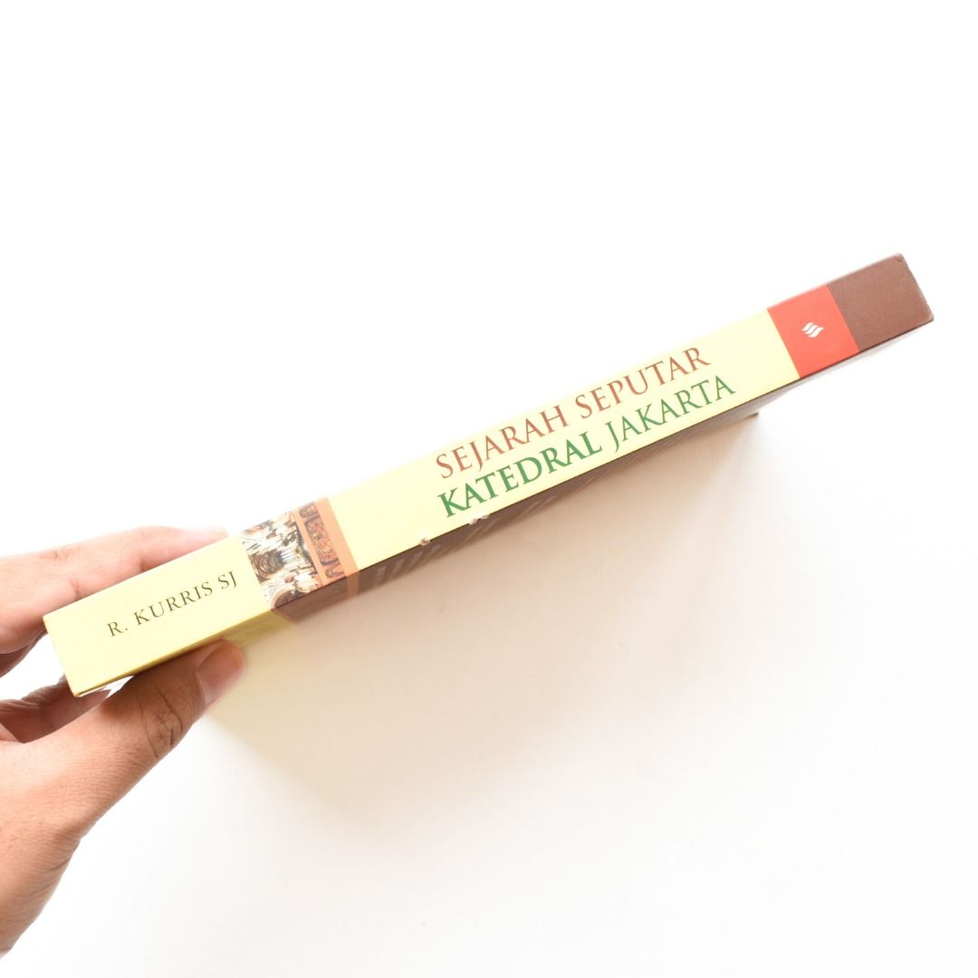 Buku Sejarah Seputar Katedral Jakarta - R. Kurris SJ, Buku & Alat Tulis ...