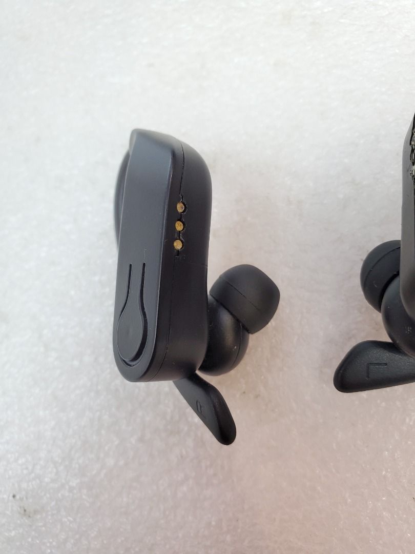 Donerton Power Q20 Pro Wireless Earbuds, Audio, Headphones & Headsets on Carousell