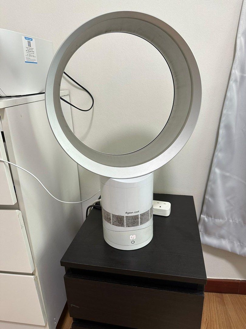 Dyson table fan, Furniture & Home Living, Lighting & Fans, Fans on ...