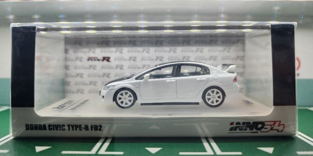 Inno64 Honda Civic Type-R FD2 White W Carbon Bonnet and Roof Top (Hong Kong Special), Hobbies ...