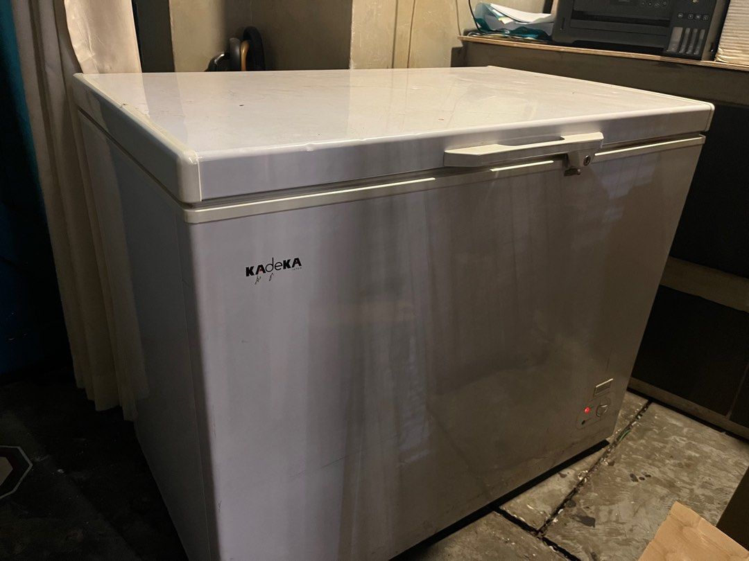 Kadeka Chest Freezer - 260 Litres, TV & Home Appliances, Kitchen ...