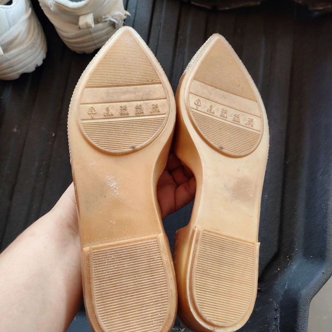Ladies shoes, Women's Fashion, Footwear, Flats on Carousell