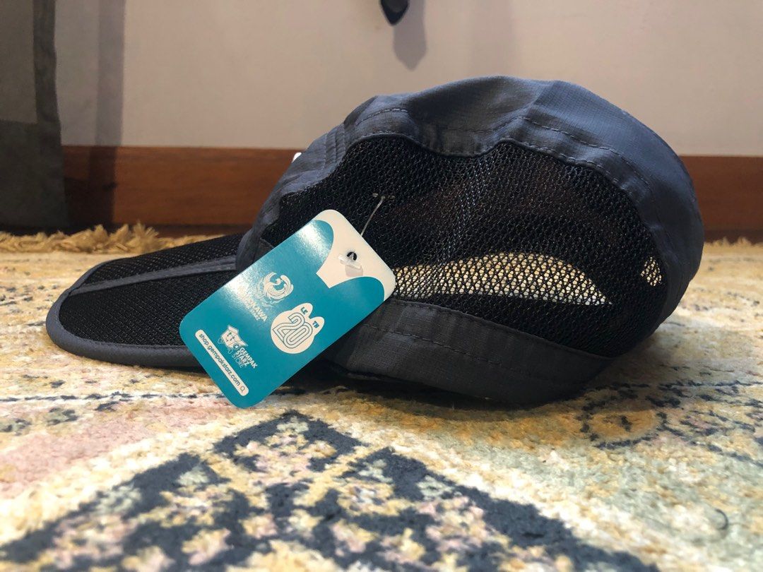 Lawak Kampus 20 Years Anniversary Cap, Men's Fashion, Watches ...