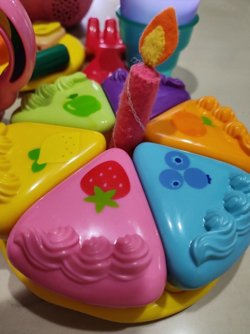 Leapfrog Teapot & cake set / Picnic Baset set, Hobbies & Toys, Toys ...