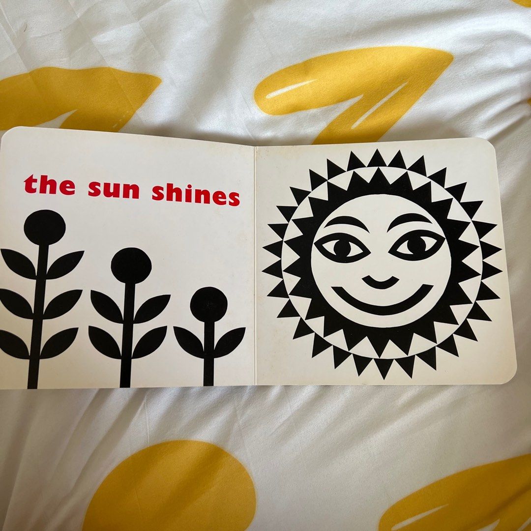 Look Look! Baby Book : Black & White : Peter Linenthal, Hobbies & Toys ...