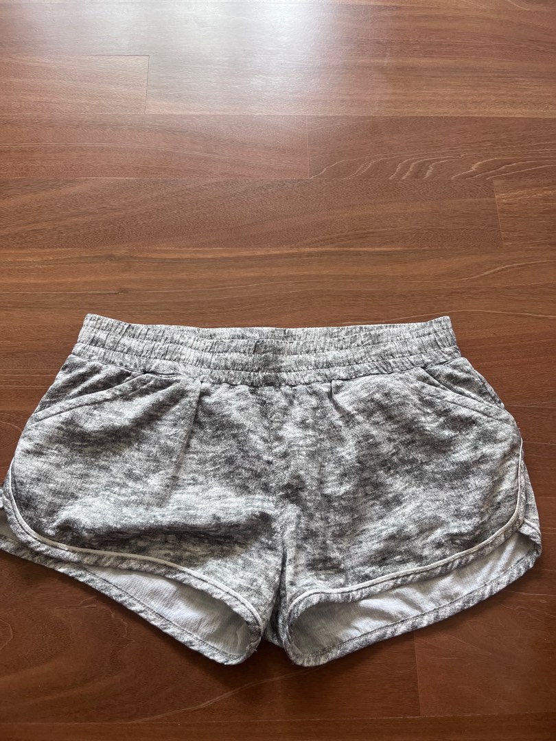Size S Lorna Jane running shorts, Women's Fashion, Activewear on Carousell