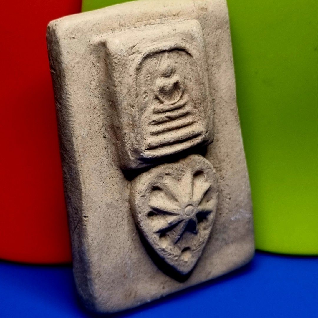 LP Pinak Holy Sacred Amulet, Men's Fashion, Activewear on Carousell