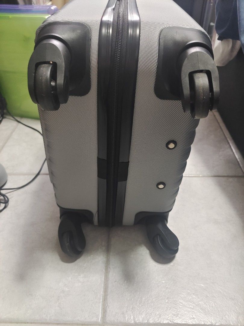 Luggage 20" NEW "JAY GEE CARD", Hobbies & Toys, Travel, Luggage on Carousell