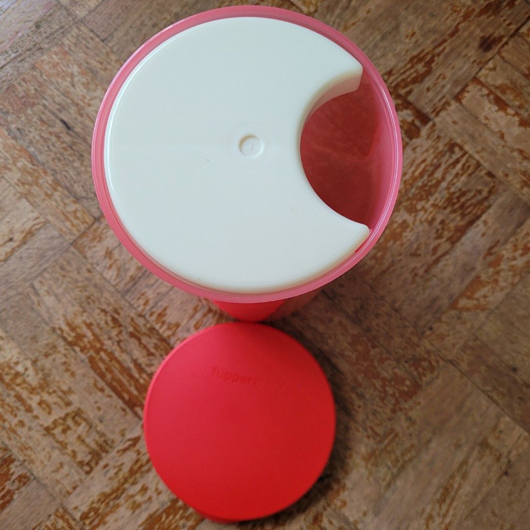 MOVING OUT CLEARANCE NEW ASSORTED TUPPERWARE SALAD BOWL STORAGE STEAMER ...