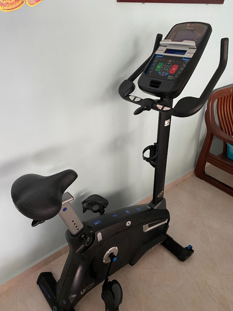 Nautilus U626 Upright Exercise Bike, Sports Equipment, Exercise ...