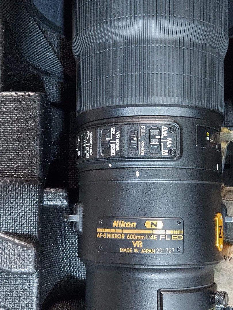 Nikon 600mm f4 FL, Photography, Lens & Kits on Carousell