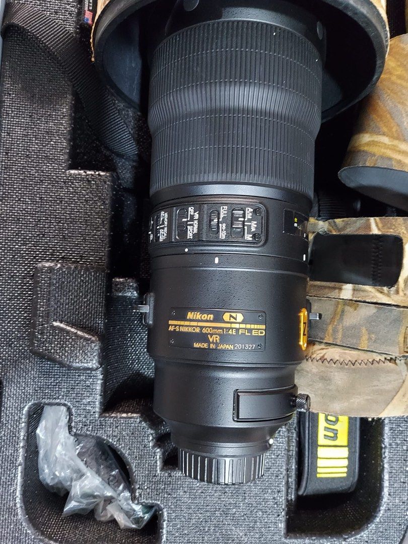 Nikon 600mm f4 FL, Photography, Lens & Kits on Carousell