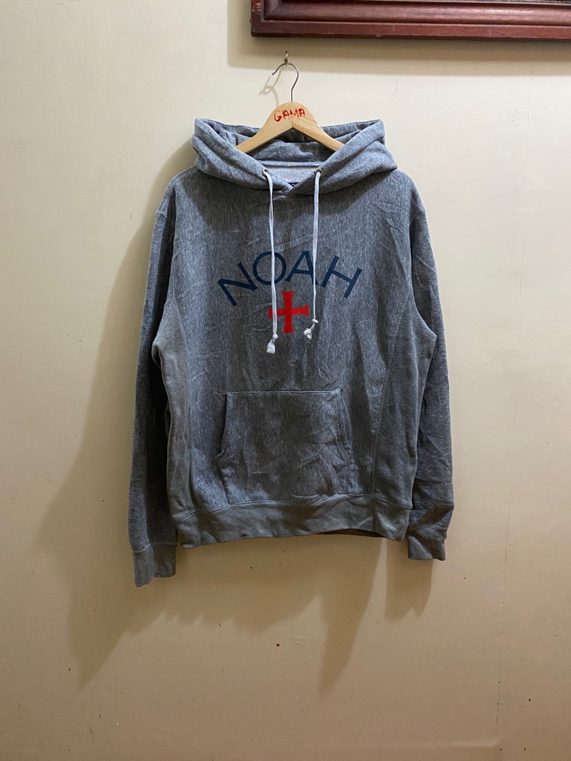 Noah cross logo on Carousell