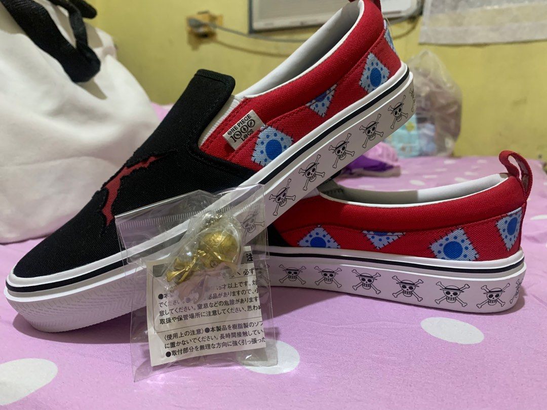 One piece Logs 1000 Zoro, Men's Fashion, Footwear, Casual Shoes on ...