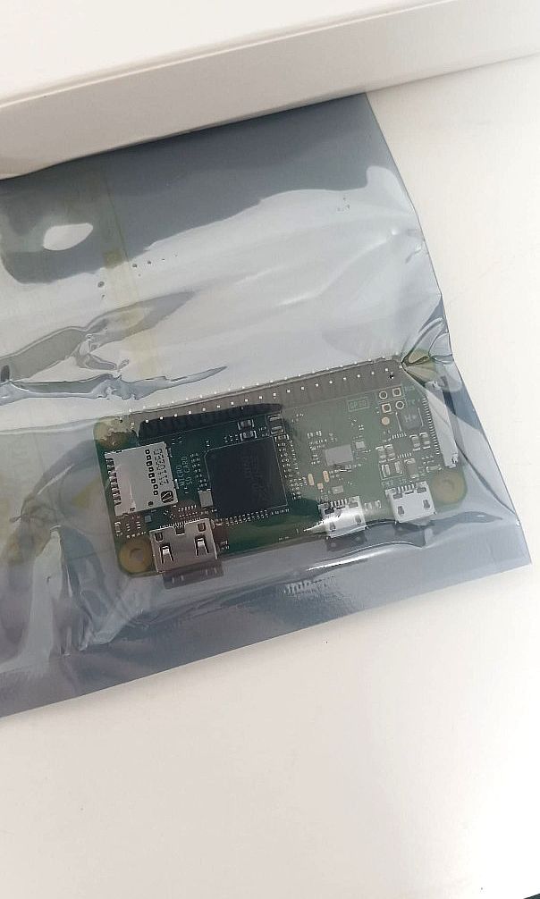 Raspberry Pi Zero W Wifi Bluetooth Single Board Computer Sbc Gpio Iot Projects Computers And Tech 4346