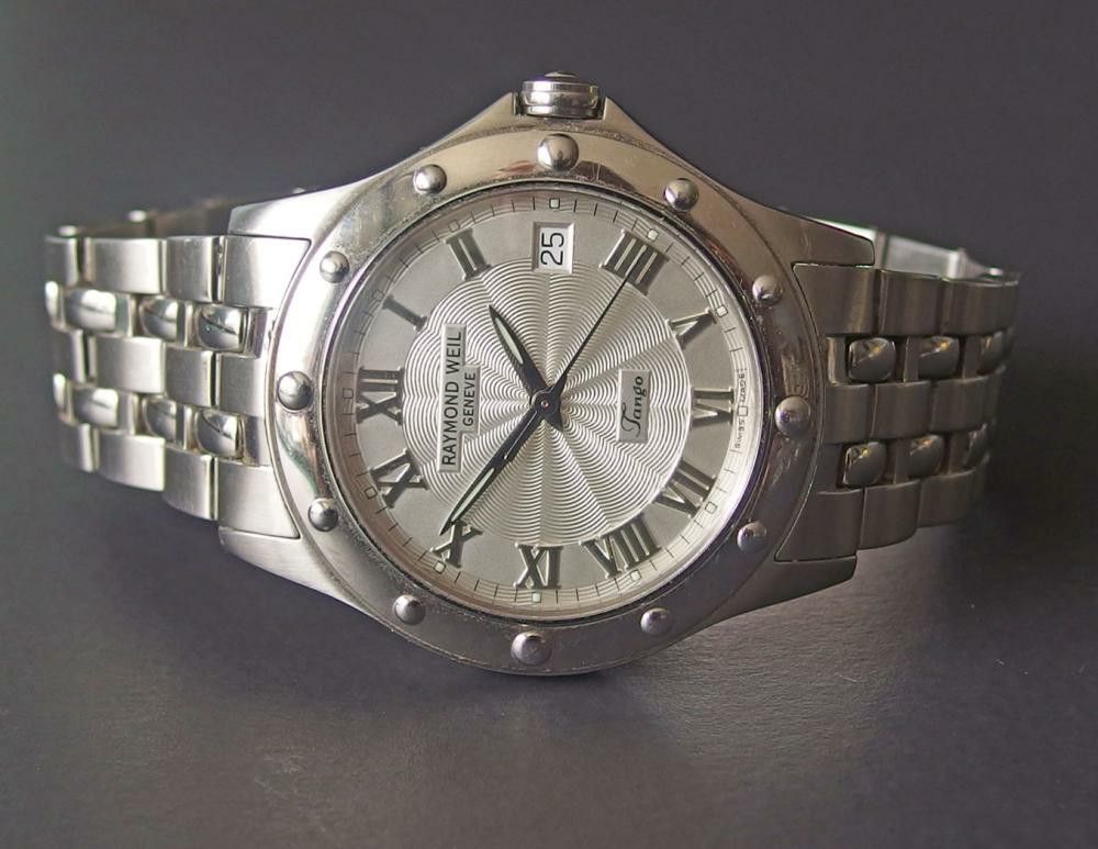 Raymond Weil watch "tango collection" vintage, Luxury, Watches on Carousell