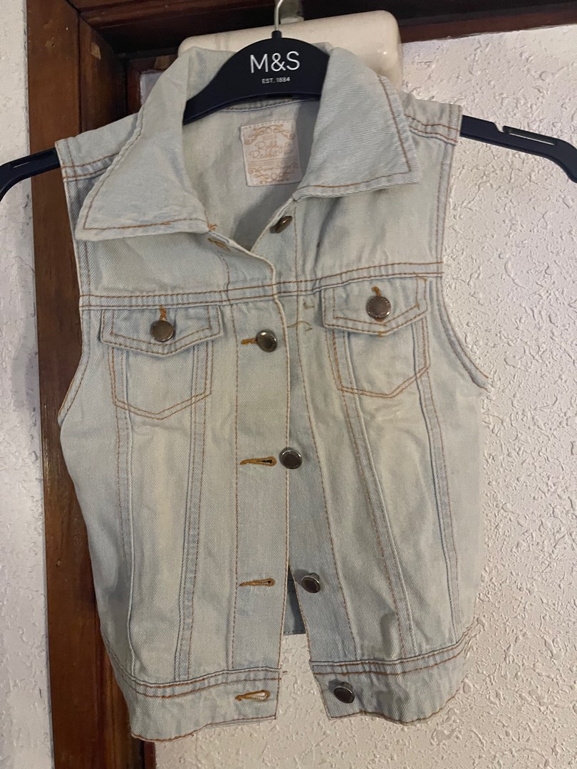 Robby rabbit, Babies & Kids, Babies & Kids Fashion on Carousell