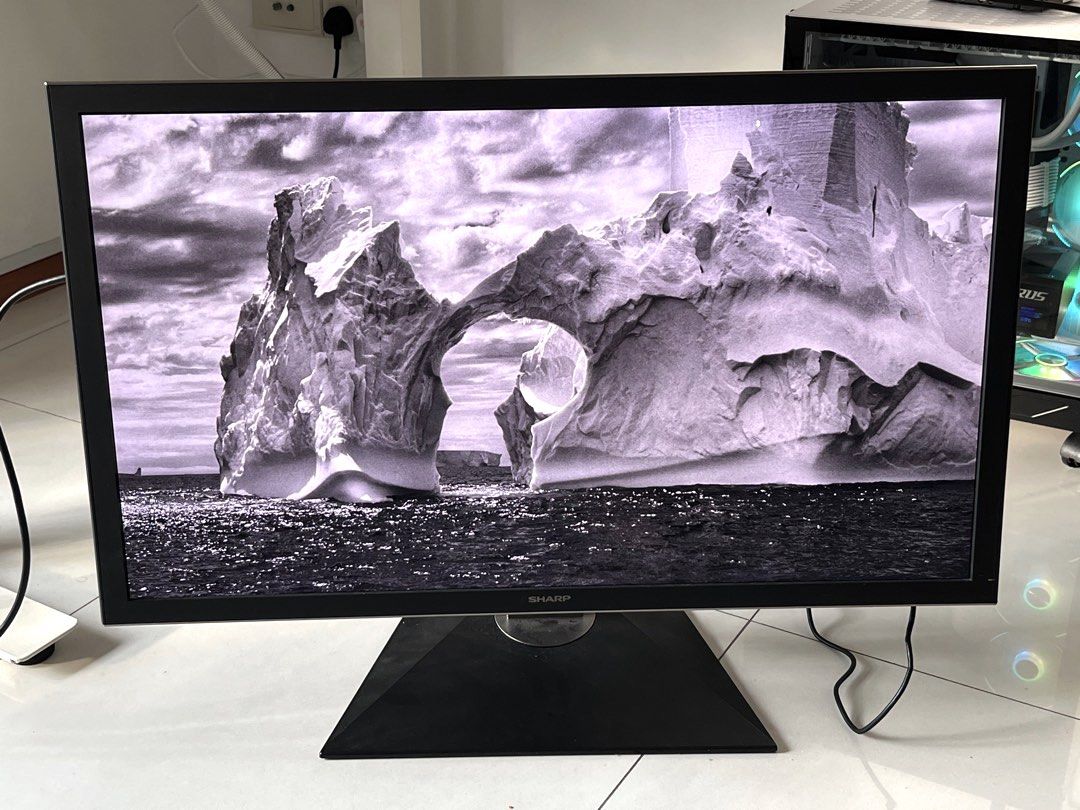 Sharp PN-K321 4k 32 in IGZO monitor, Computers & Tech, Parts & Accessories, Monitor Screens on ...