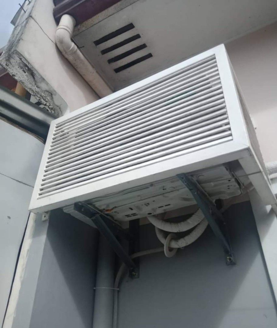 Split type aircon Everest on Carousell