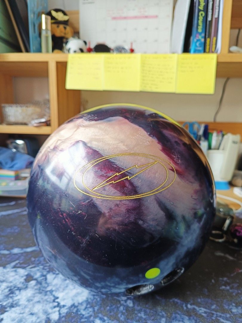 Storm Lock 15lbs bowling ball, Sports Equipment, Sports & Games ...