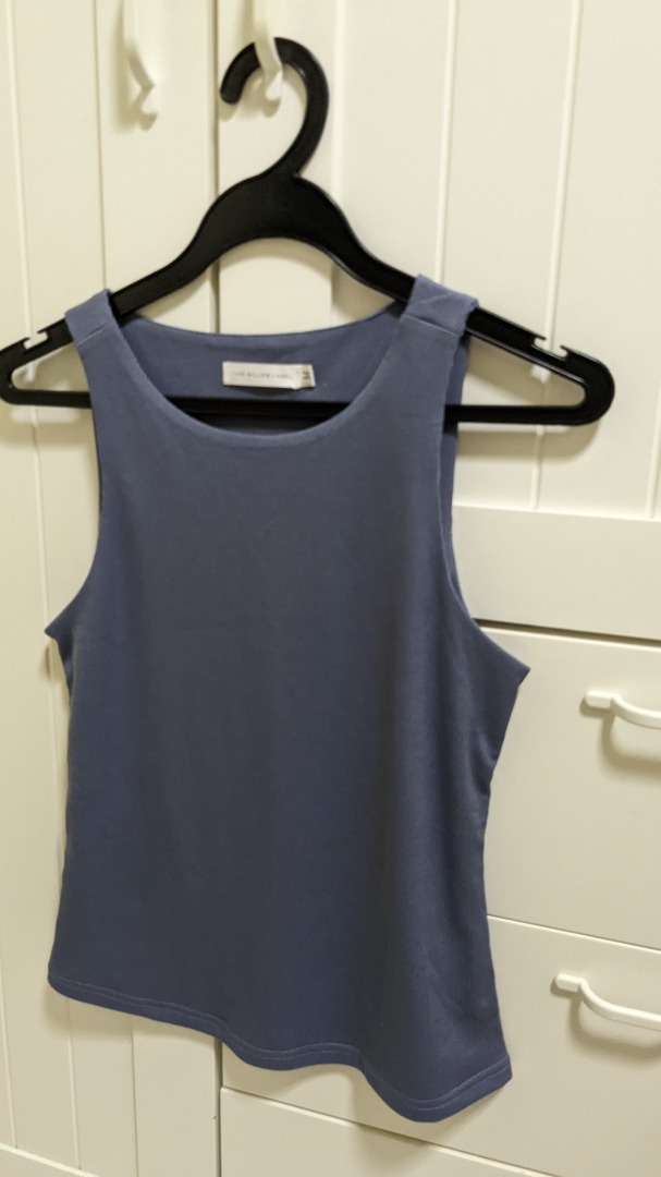 The willow label Ally, Women's Fashion, Tops, Sleeveless on Carousell